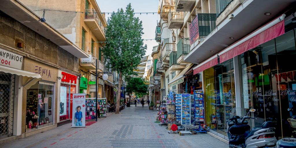 «Ναι» στο e-commerce από τους εντός των τειχών | Economy Today